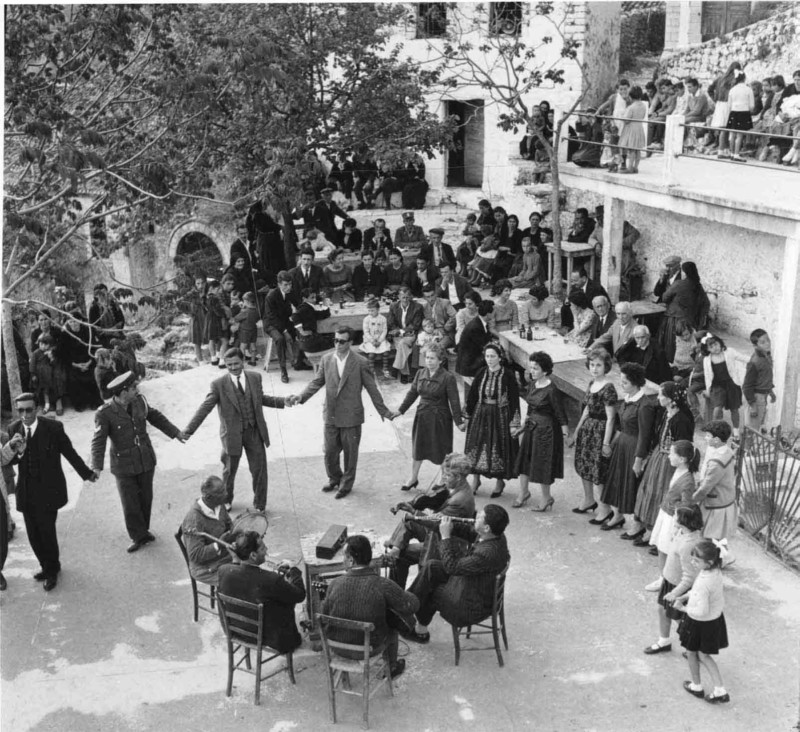 Πυργούσικος τραγουδιστός ~ Παραδοσιακά Τραγούδια | xorio.gr